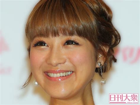 鈴木奈々、“美バストの谷間パックリ”ボルドー水着で大人の色気大放出！「女性らしいカラダになったね」「全然違う人みたい」絶賛の声 概要