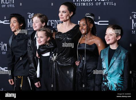 Pax Thien Jolie Pitt And Knox Leon Jolie Pitt Fotos Und Bildmaterial