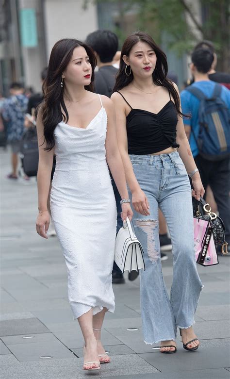 Pin By Yunho Kim On 길거리 Beautiful Asian Women Beautiful Asian Girls