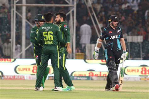 Pak Vs Nz Babar Azam Equals The Record For Most Number Of Wins As A