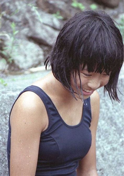 Yahoo オークション 【レトロ】昭和アイドル写真集 139枚