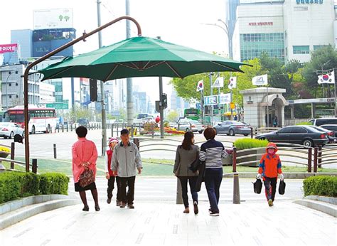서울시 그늘막 설치 가이드라인…이달 말까지 364곳 추가 사회일반 사회 뉴스 서울and