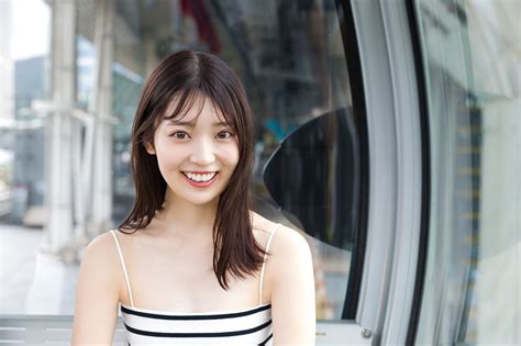 画像10 31 乃木坂46阪口珠美「ここにはないもの」衣装でギャップ魅了 1st写真集裏表紙＆帯付き表紙解禁【青いバラ】 モデルプレス