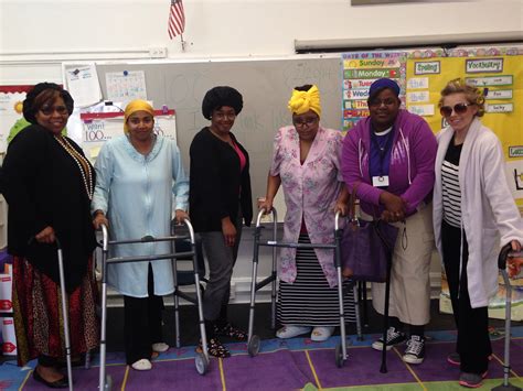 Teachers Dress For 100th Day Celwbration School Teacher Outfit