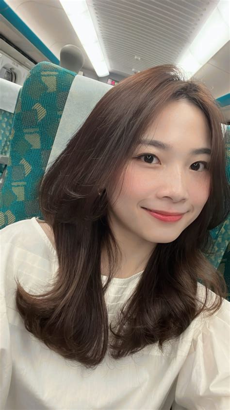 倒數day3 每天一張照片 直到交到男友 163公分 25歲 台北工作 牡羊座 愛狗 興趣：電影、吃美食、找手搖、運動、爬山和打羽球。 喜歡看