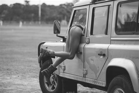 nothing sexier than a gorgeous girl in a land rover defender airows
