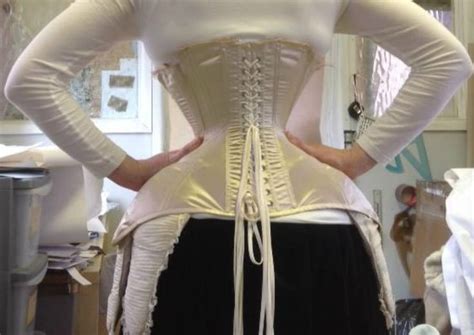 A Very Tight Laced Waist Or Retouched Korsett Hüfthalter Mieder