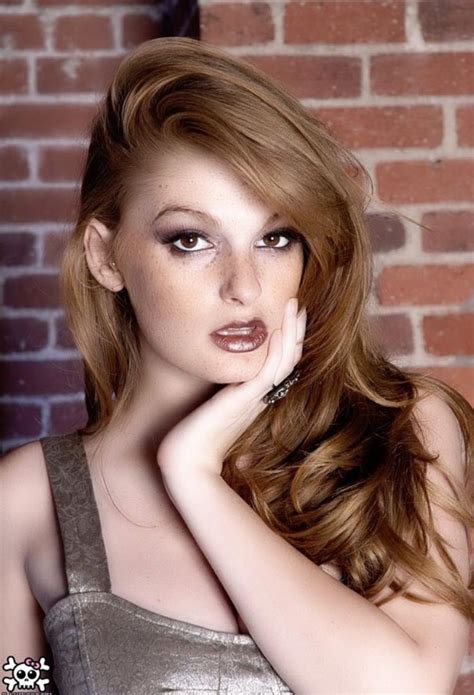 Épinglé Sur Faye Reagan