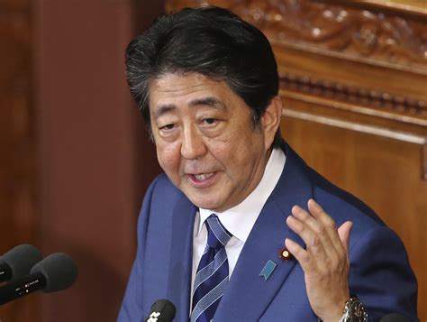 Abe Vows To Bolster Ties With China Day Before Beijing Trip