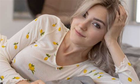 Eva Elfie ดาวหนังโป๊ 18 มีหน้าคล้ายตัวละครในเกม Lux ตุ๊ดติดเกม สื่อ