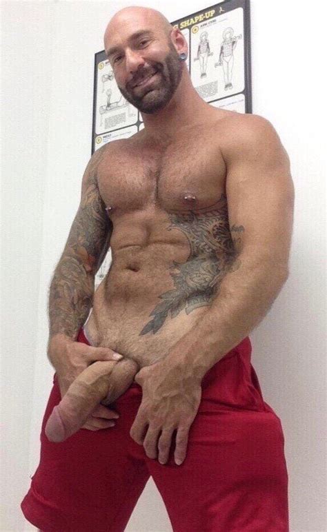 Big Sexy Daddy With A Big Fatty Cuminmebro