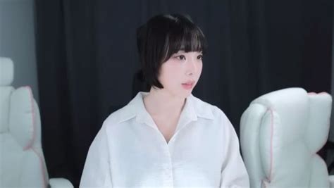 대표가 상습적으로 성폭력 폭로…아트그라비아 소속 모델들 폭로 아시아경제