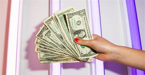 Strippers On Tiktok Arent Just Counting Money And Bills
