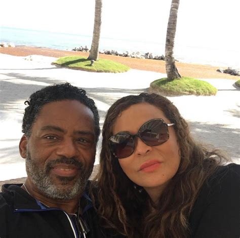 Beyonces Mum Tina Knowles Shares Stunning Photos As She Turns 62