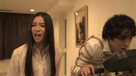 足立梨花がドラマ「トクボウ」でスカートめくられてパンツ丸出しにされケツ叩かれる みんくちゃんねる