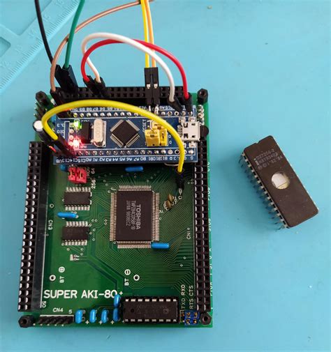 started a new project this is a board that sits in 28 pin eeprom