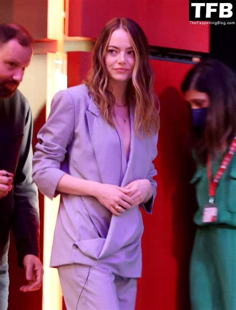 Emma Stone Leaks – The Fappening Plus