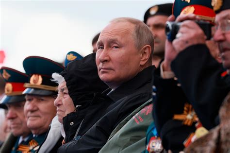 Body Doubles Will Replace Ailing Putin During Surgery Report