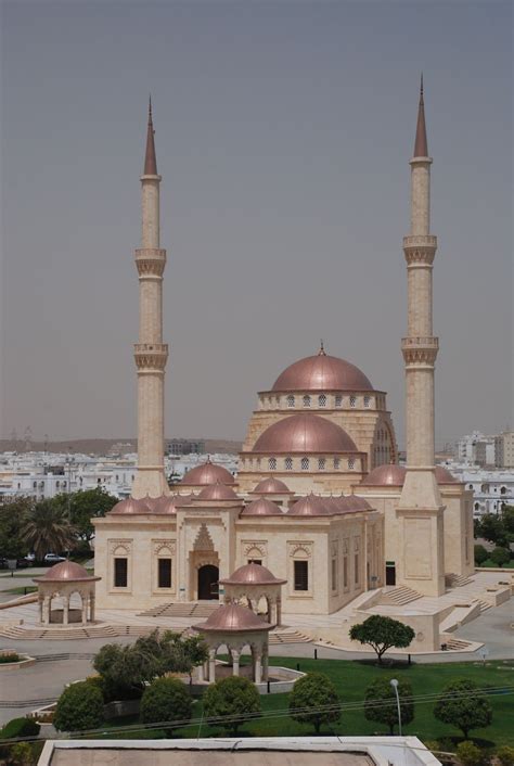 جامع السلطان سعيد بن تيمور الخوير Mara Om