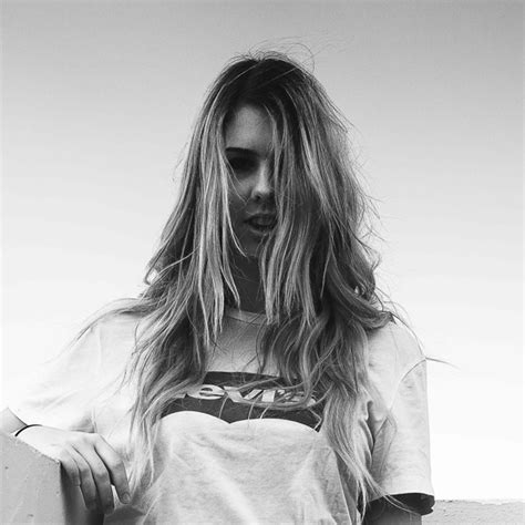 Unassigned 4 Photos Chloe Burkes Photo Portfolio Model Mayhem