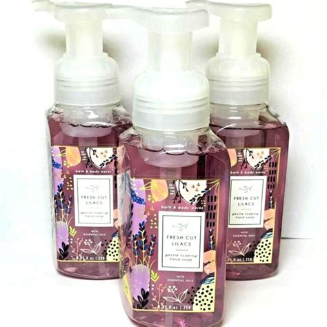 Bath And Body Works Fresh Cut Lilacs Gentle Foaming Hand Soap Set Of 5
