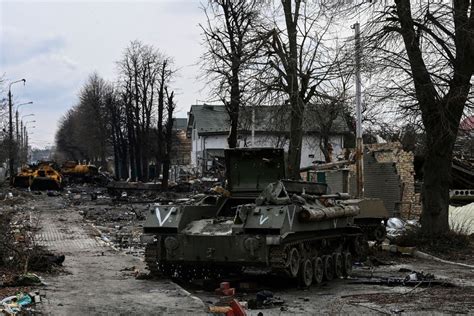 Russia Loses 810 Troops 24 Artillery Systems And 12 Tanks In A Day