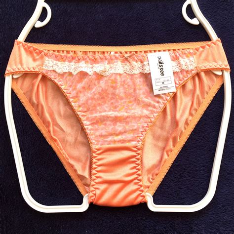 【未使用】新品・未使用♪パリシェ ビタミンカラーと花柄シフォンレース つるてろ光沢トリコット オレンジ M★パンティ ショーツ レディース下着