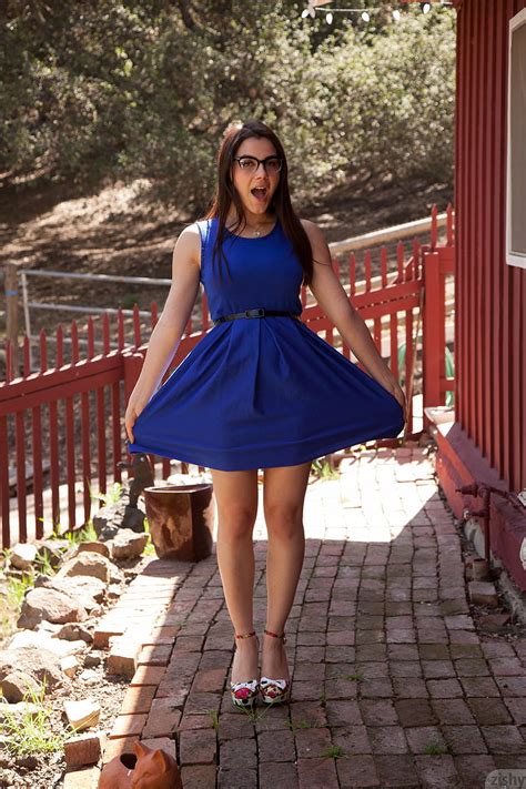 Valentina Nappi Pornstar Women Brunette Necklace Blue Dress Zishy