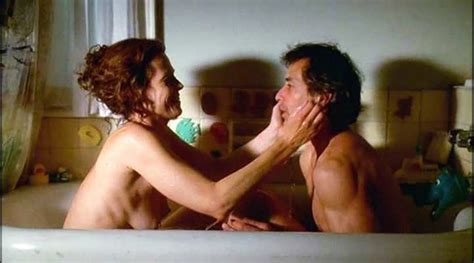 sigourney weaver nude and sexy pics and sex scenes scandal planet