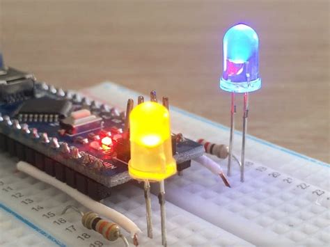 using millis function as an alternative to using delay arduino