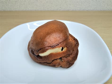 薄皮生地にバターと餡がたっぷり！わらく堂の『白石あんぱん バター 』を紹介！ 北日本サロン