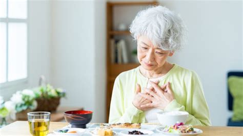 高齢者の食欲不振の原因と対策｜栄養補助食品も効果的に活用しよう！ 介護食・腎臓病食（低たんぱく食品）のお役立ち情報