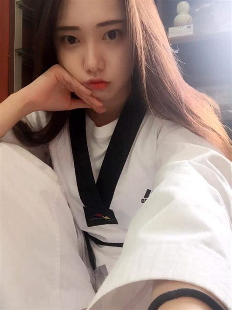 아무 의미없는 눈호강132 웃긴대학 대기자료