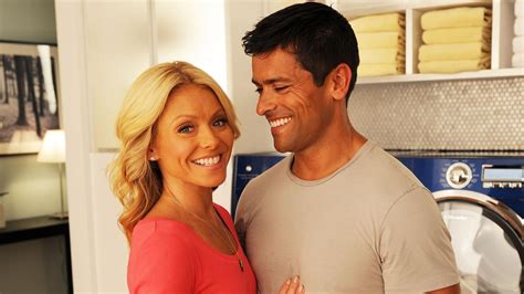 Hollywood News Kelly Ripa Reveals Passing Out During Sex 🎥 Latestly