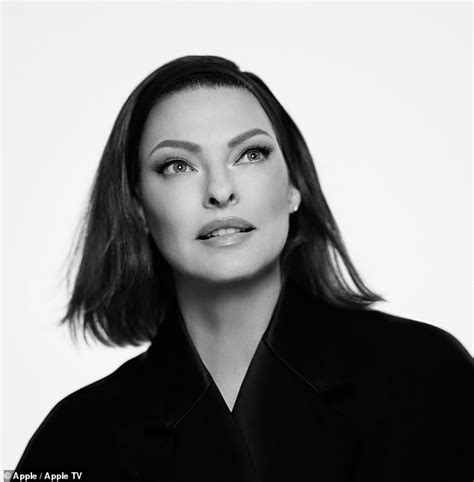 Exclusive Linda Evangelista 58 Broke Down In Tears As She Admitted