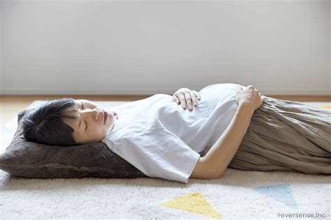 臨月にお腹が張るけど痛くない…10分間隔で来るのは陣痛？ 株式会社エバーセンス