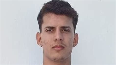 Jogador De Futebol é Preso Suspeito De Estupro Coletivo Contra Adolescente