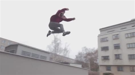Parkour And Freerunning 2018 Amazing Jumps Youtube