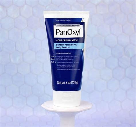 Panoxyl Acne Creamy Wash Benzoyl Peroxide 4 Daily Control 170g