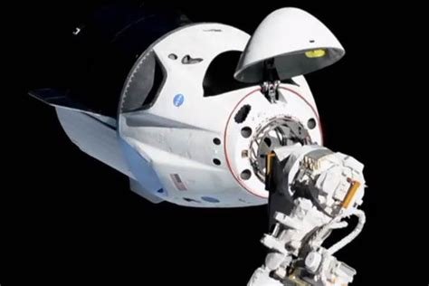 [vidéo] Lancement Et Amarrage Réussis Pour La Capsule Crew Dragon De Spacex