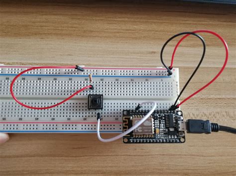 nodemcu lesson 7 — switch button and mqtt