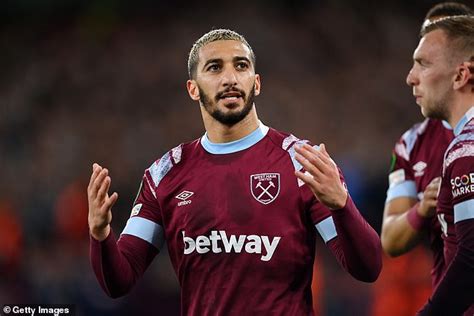 West Ham 2 1 Az Alkmaar Michail Antonio And Said Benrahma Combine To