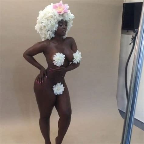 Amara La Negra Megabox