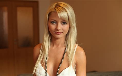 1080p Annely Gerritsen Hd Wallpaper