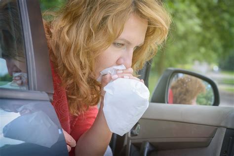 How To Avoid Motion Sickness And Treat It While Traveling