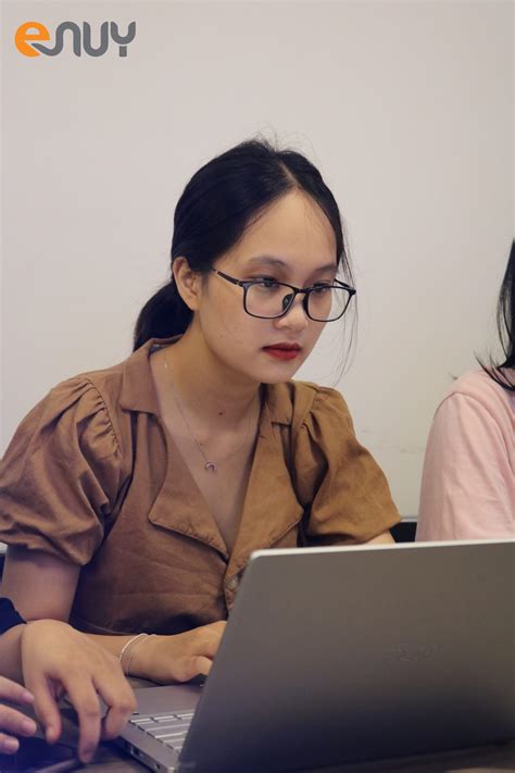 Brainstorm HiỆu QuẢ NÂng Cao NĂng LỰc Teamwork Enuy