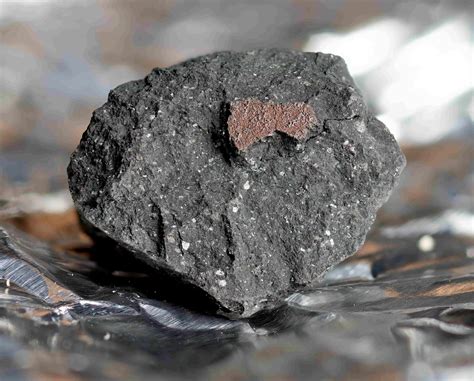 Meteorit Langka Berusia 4 5 Miliar Tahun Bisa Menyimpan Rahasia