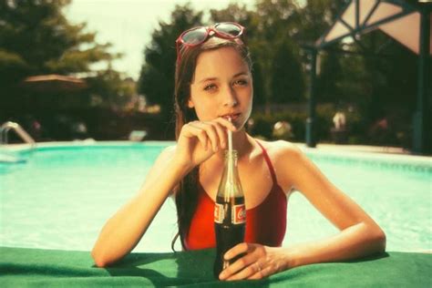 Intimate 10 – Fubiz Media