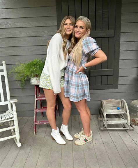 Jamie Lynn Spears Posts Photo Of Mom Lynne With Daughters Maddie Ivey
