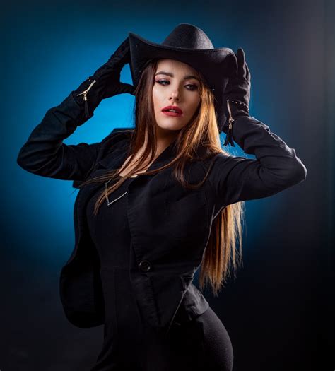 Model Brunette Women Long Hair Straight Hair Women With Hats